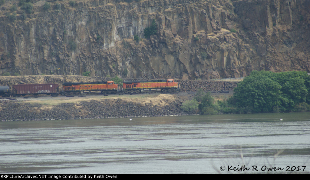 DPUs on a Westbound Oil Train